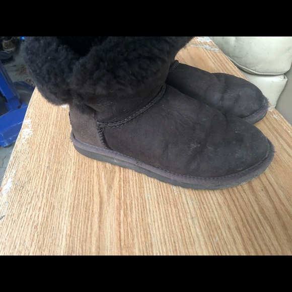 UGG | Shoes | Ugg 583 Bailey Button Chocolate Brown Boots | Poshmark